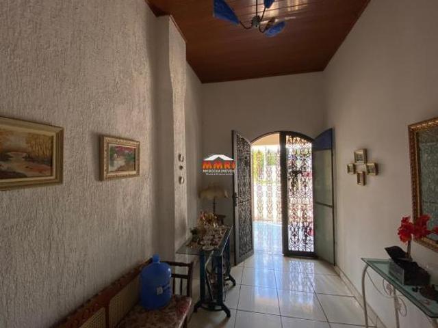 Casa com 3 dormitórios no Centro de Araçoiaba da Serra