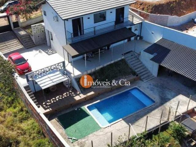 Casa com 3 dormitórios no Estancia Santa Maria do Laranjal em AtibaiaSP