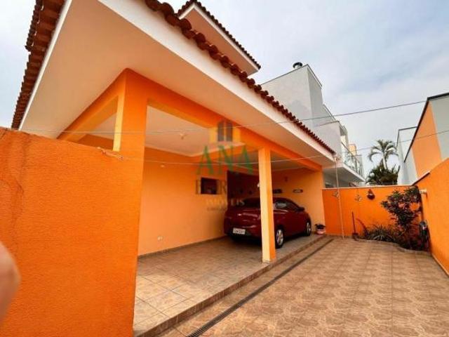 Casa com 3 dormitórios no Horto Florestal 1
