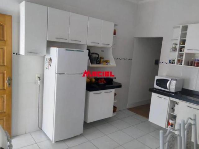 Casa Com 3 Dormitórios no Jardim das Industrias!