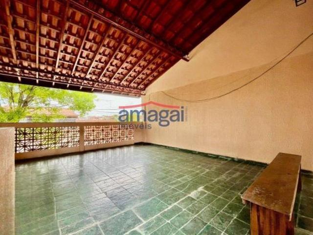 Casa com 3 dormitórios no Jardim Maria Amélia