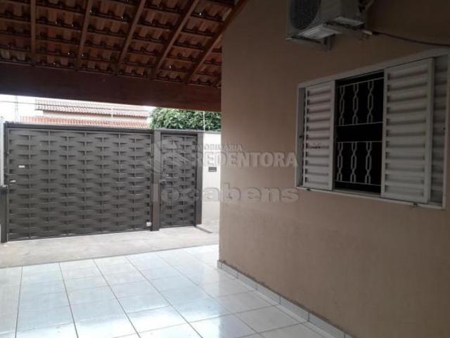 Casa com 3 dormitórios no Jardim Nunes