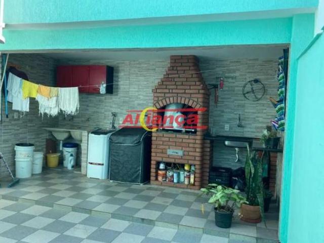 Casa com 3 dormitórios no Parque Continental