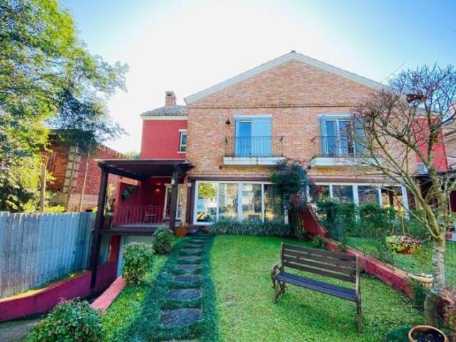 CASA COM 3 DORMITÓRIOS NO RESERVA DA SERRA EM CANELA/RS