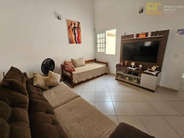 Casa com 3 dormitórios à 200m do mar Maria Helena Novaes Peruíbe/SP