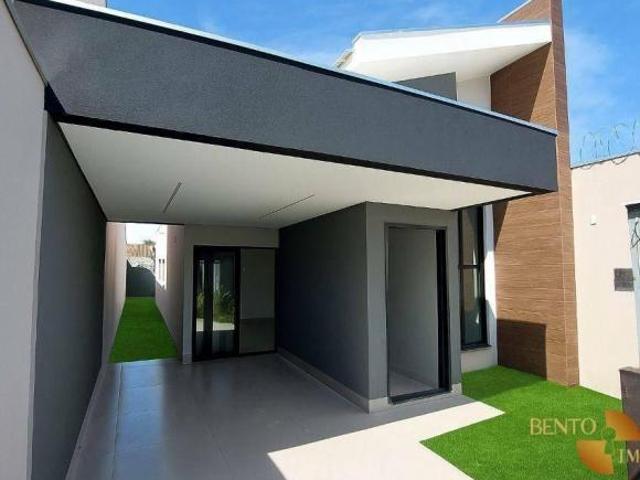 Casa com 3 dormitórios à venda, 104 m² por R$ 680.000 Jardim Primavera Cuiabá/MT