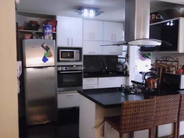 Casa com 3 dormitórios à venda, 105 m² por R$ 830.000,00 Granja Viana Cotia/SP