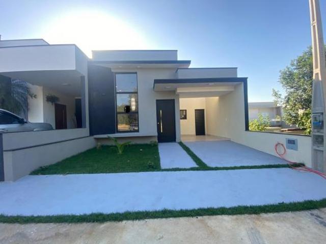 Casa com 3 dormitórios à venda, 105 m² por R$ 850.000,00 Condomínio Village Moutonnée Salto/SP