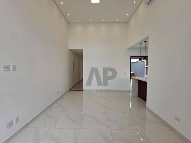 Casa com 3 dormitórios à venda, 105 m² por R$ 970.000,00 Condomínio Village Moutonnée Salto/SP