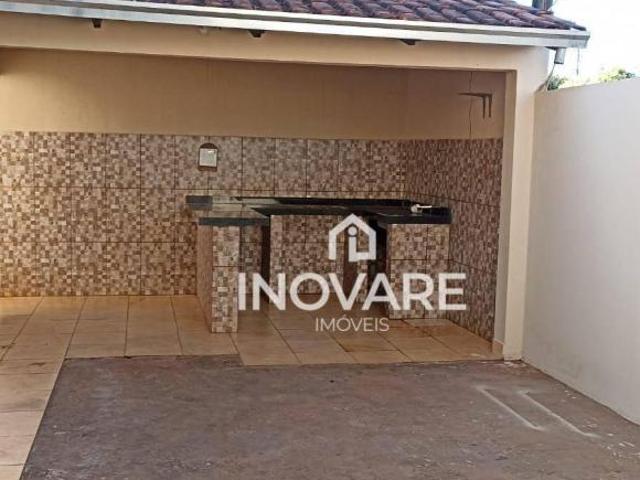 Casa com 3 dormitórios à venda, 106 m² por R$ 350.000,00 Jardim Leonora Ll Itumbiara/GO