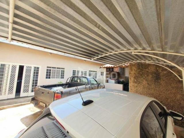 Casa com 3 dormitórios à venda, 108 m² por R$ 350.000,00 Jardim São Bento Uberaba/MG