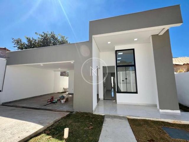 Casa com 3 dormitórios à venda