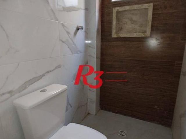 Casa com 3 dormitórios à venda, 100 m² por R$ 1.022.000,00 Embaré Santos/SP