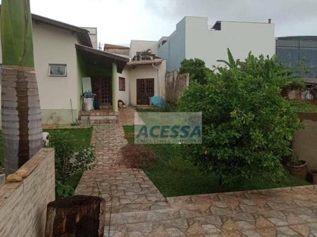 Casa com 3 dormitórios à venda, 100 m² por R$ 395.000,00 Vila Jahu Botucatu/SP