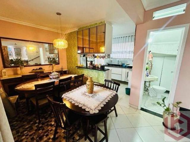 Casa com 3 dormitórios à venda, 100 m² por R$ 630.000,00 Macuco Santos/SP