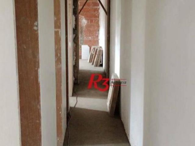 Casa com 3 dormitórios à venda, 100 m² por R$ 700.000,00 Estuário Santos/SP