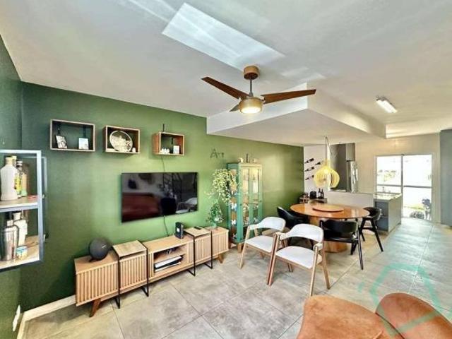 Casa com 3 dormitórios à venda, 100 m² por R$ 920.000 Granja Viana Cotia/SP