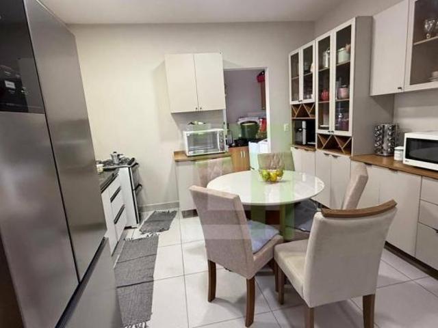 Casa com 3 dormitórios à venda, 100 m² por R$ 950.000,00 Condomínio Reserva da Mata Jundiaí/SP