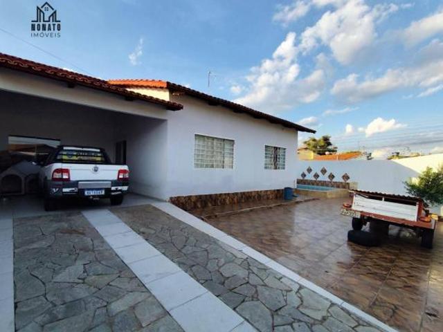 Casa com 3 dormitórios à venda, 101 m² por R$ 490.000,00 Setor Garavelo Aparecida de Goiânia/GO
