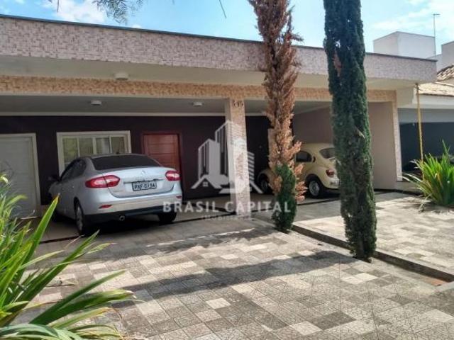 Casa com 3 dormitórios à venda, 1025 m² por R$ 1.100.000,00 Jardim Golden Park Residencial Soroc