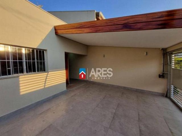 Casa com 3 dormitórios à venda, 103 m² por R$ 530.000 Parque Universitário Americana/SP