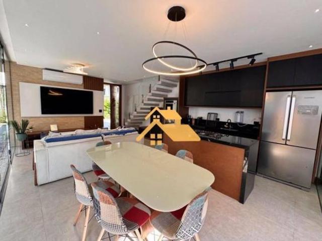 Casa com 3 dormitórios à venda, 115 m² por R$ 2.200.000,00 Praia de Maresias São Sebastião/SP