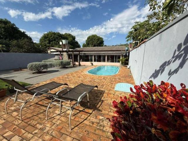 Casa com 3 dormitórios à venda, 115 m² por R$ 590.000,00 Vila Carima Foz do Iguaçu/PR