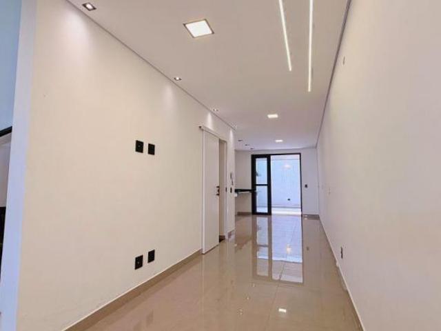 Casa com 3 dormitórios à venda, 115 m² por R$ 650.000 Jardim Brasília São Paulo/SP