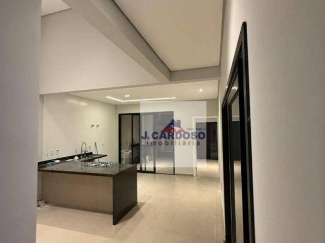 Casa com 3 dormitórios à venda, 115 m² por R$ 720.000,00 Horto Florestal Villagio Sorocaba/SP