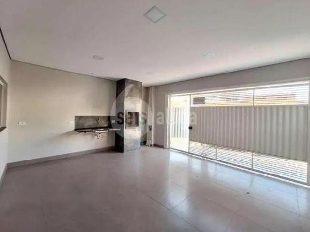 Casa com 3 dormitórios à venda, 115m² por R$ 540.000,00 Pântano II / Mollon.
