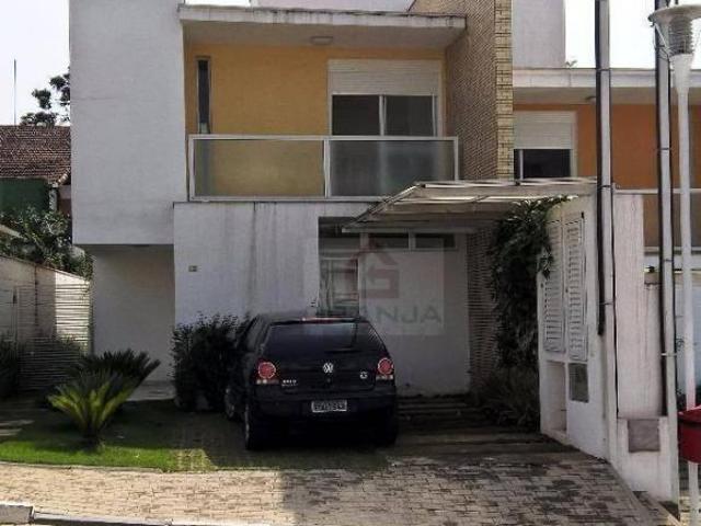Casa com 3 dormitórios à venda, 117 m² por R$ 800.000,00 Granja Viana Cotia/SP
