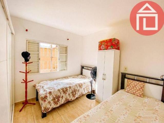 Casa com 3 dormitórios à venda, 118 m² por R$ 465.000,00 Vila Batista Bragança Paulista/SP
