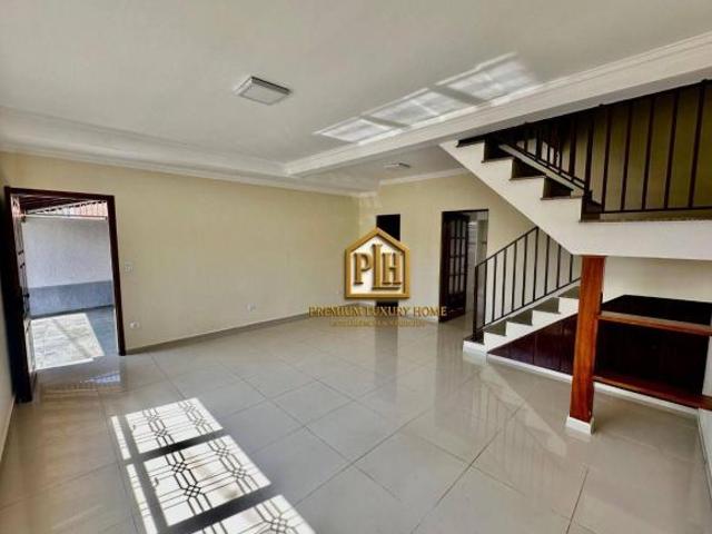Casa com 3 dormitórios à venda, 118 m² por R$ 780.000,00 Jardim Terceiro Centenário Atibaia/SP