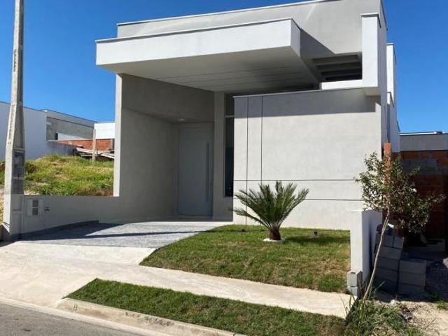 Casa com 3 dormitórios à venda, 119 m² por R$ 730.000,00 Parque São Bento Sorocaba/SP