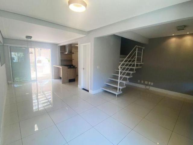 Casa com 3 dormitórios à venda, 110 m² por R$ 890.000,00 Granja Viana Cotia/SP