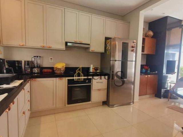 Casa com 3 dormitórios à venda, 110 m² por R$ 960.000,00 Condomínio Village Moutonnée Salto/SP