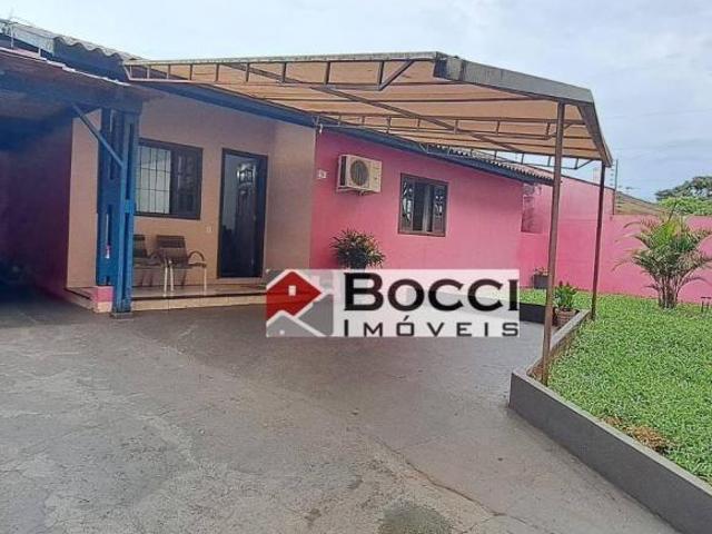 Casa com 3 dormitórios à venda, 111 m² por R$ 620.000 Vila A Foz do Iguaçu/PR