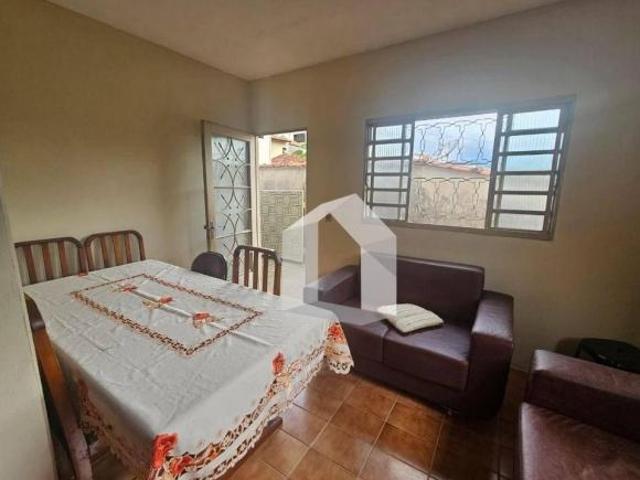 Casa com 3 dormitórios à venda, 112 m² por R$ 340.000,00 Jardim Centenário Poços de Caldas/MG