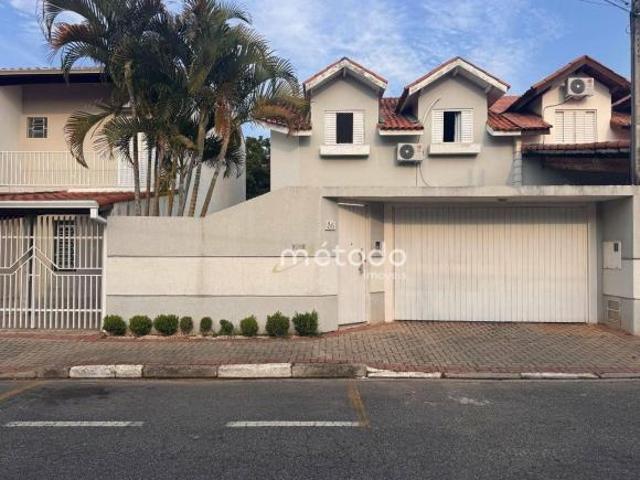 Casa à venda, 112 m² por R$ 850.000,00 Centro Guararema/SP