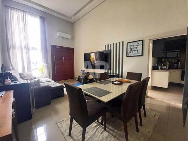 Casa com 3 dormitórios à venda, 125 m² por R$ 990.000,00 Condomínio Village Moutonnée Salto/SP