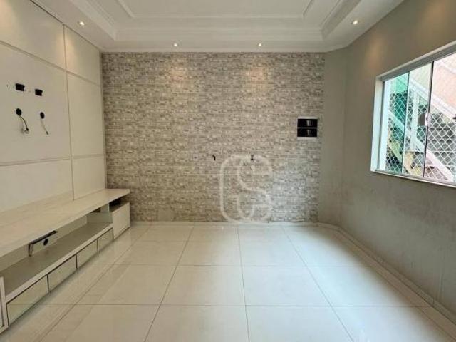 Casa com 3 dormitórios à venda, 127 m² por R$ 799.999,99 Centro Arujá/SP