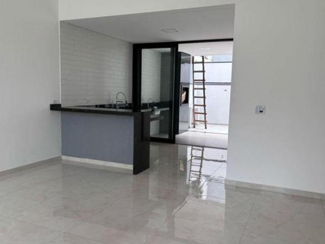 Casa com 3 dormitórios à venda, 127 m² por R$ 880.000 Condomínio Terras de São Francisco Sorocab
