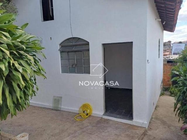 Casa com 3 dormitórios à venda, 120 m² por R$ 720.000 Parque Copacabana Belo Horizonte/MG