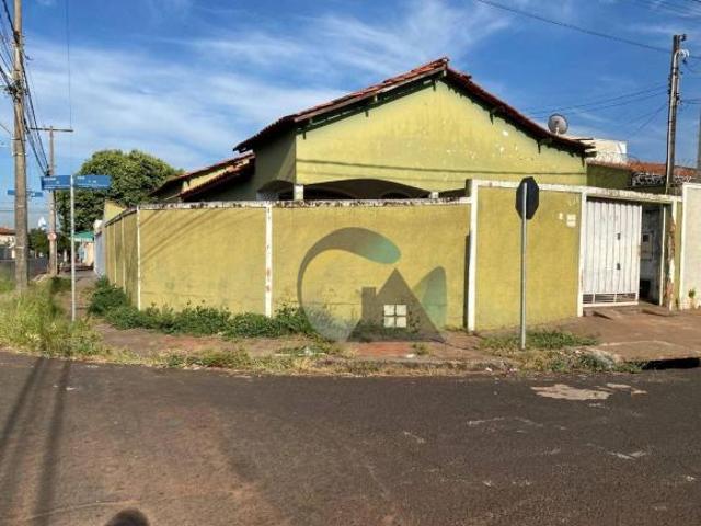 Casa com 3 dormitórios à venda, 121 m² por R$ 220.000 Cristiano de Carvalho Barretos/SP