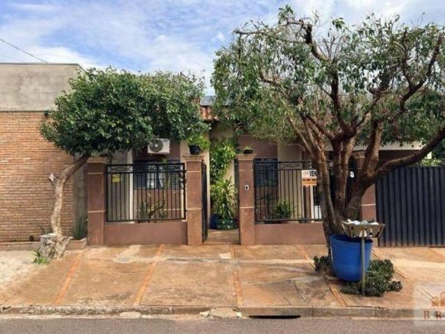Casa com 3 dormitórios à venda, 121 m² por R$ 395.000,00 Centro Navirai/MS