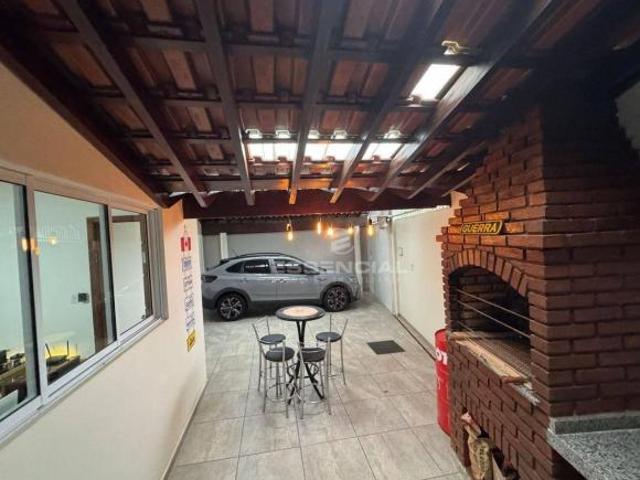 Casa com 3 dormitórios à venda, 122 m² por R$ 480.000,00 Jardim Chácara dos Pinheiros Botucatu/S