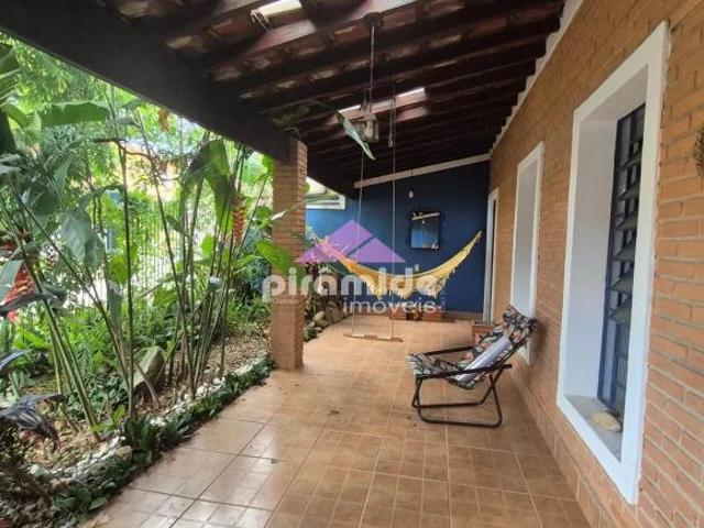 Casa com 3 dormitórios à venda, 122 m² por R$ 770.000,00 Bosque dos Eucaliptos São José dos Camp