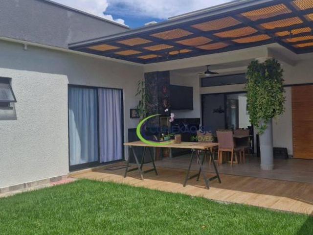 Casa com 3 dormitórios à venda, 134 m² por R$ 1.200.000,00 Condomínio Terras do Vale Caçapava/SP