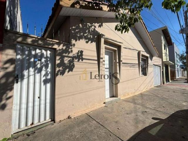 Casa com 3 dormitórios à venda, 136 m² por R$ 430.000,00 Vila Teixeira Salto/SP
