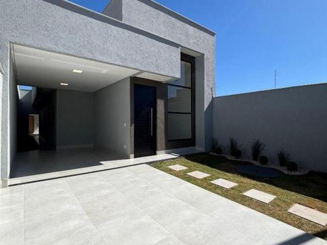 Casa com 3 dormitórios à venda, 136 m² por R$ 750.000,00 Cardoso Aparecida de Goiânia/GO